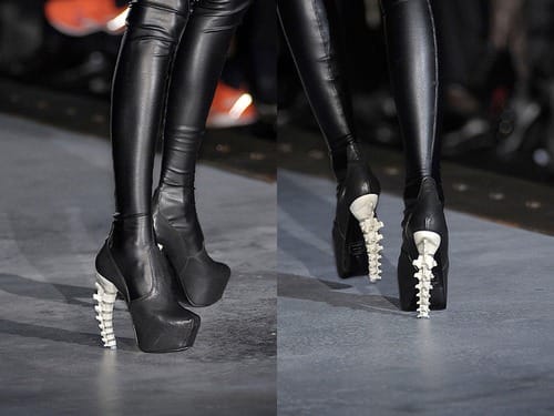 High fashion Drow boots