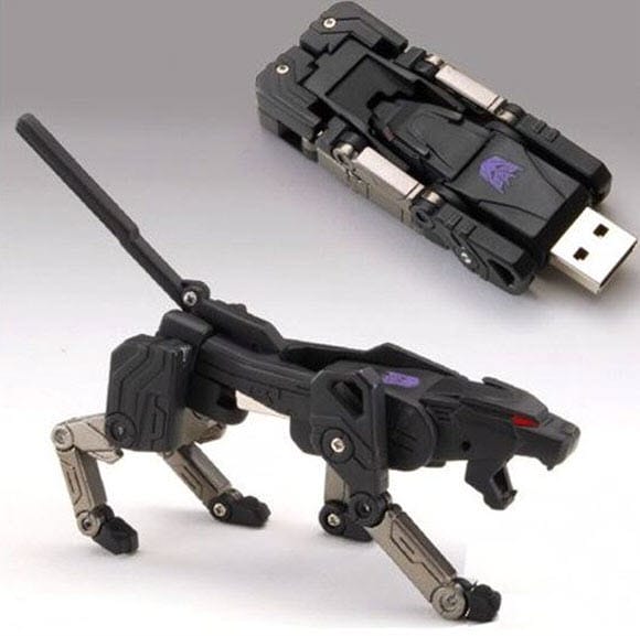 Transformers USB stick - that transforms