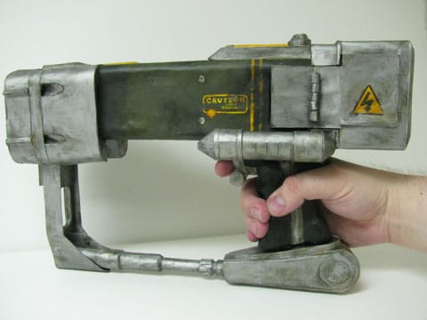 Burning! Papercraft Fallout 3 laser pistol