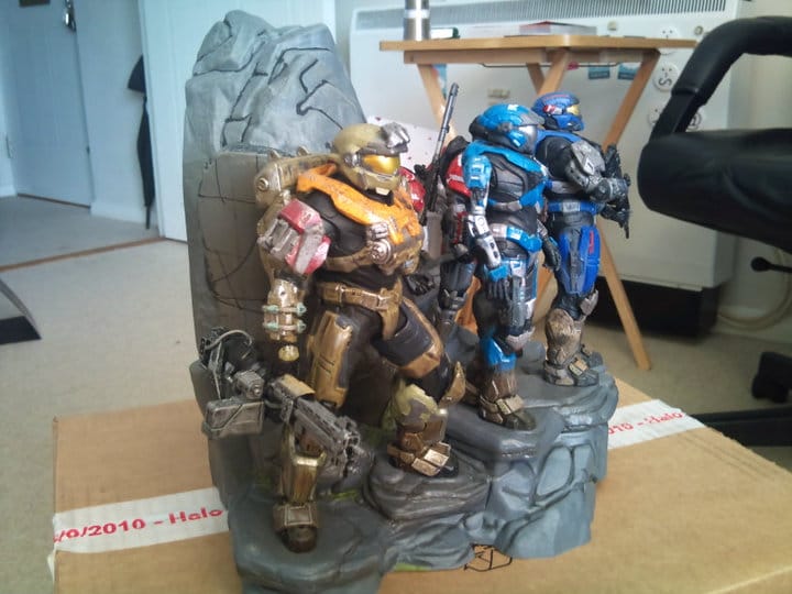 Mega unboxing: Looking inside the Halo Reach Legendary Edition