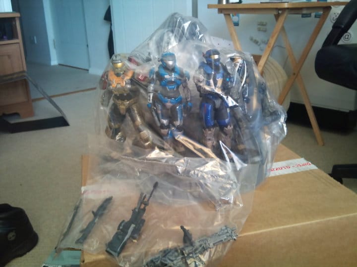 Mega unboxing: Looking inside the Halo Reach Legendary Edition