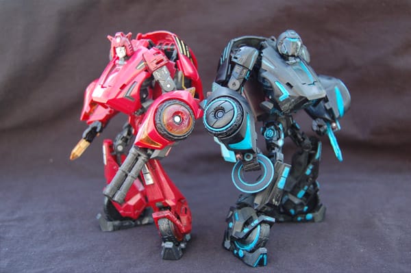 Transformers: BumbleBee goes Tron