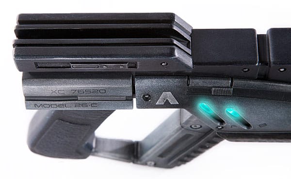 Exclusive Mass Effect 3 M-3 Predator full size replica