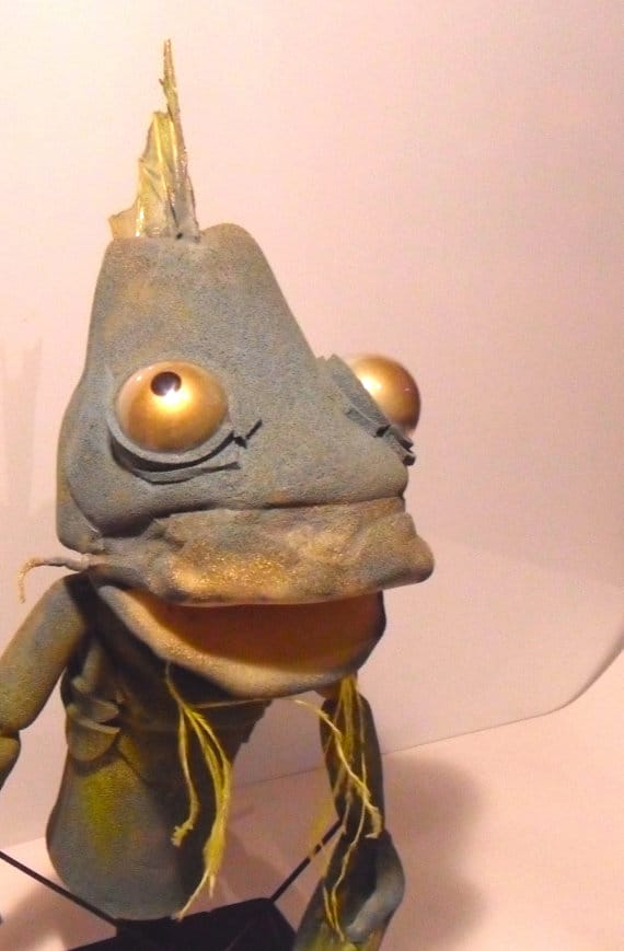 How to train your very own Cthulhu fishman puppet