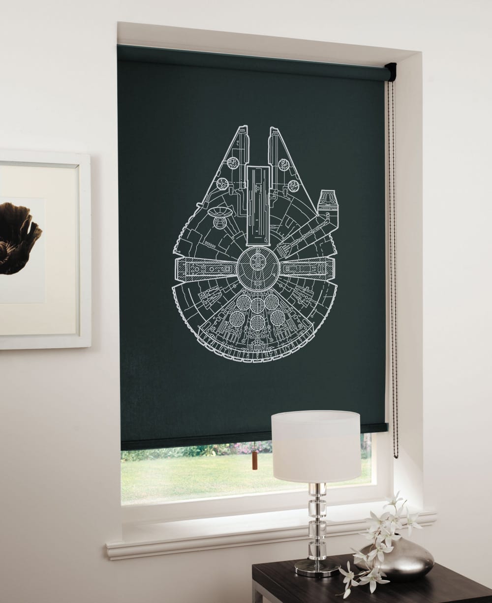 Bedroom spaceships thanks to blueprints on blinds