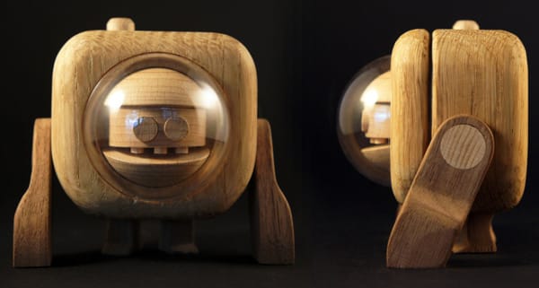 Derpy wooden robots by LouLou & Tummie
