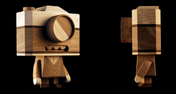Derpy wooden robots by LouLou & Tummie