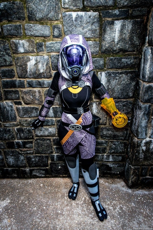 Mass Effect cosplay: Stunning Tali