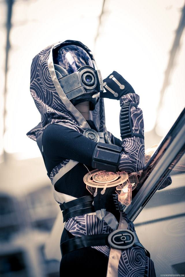 Mass Effect cosplay: Stunning Tali