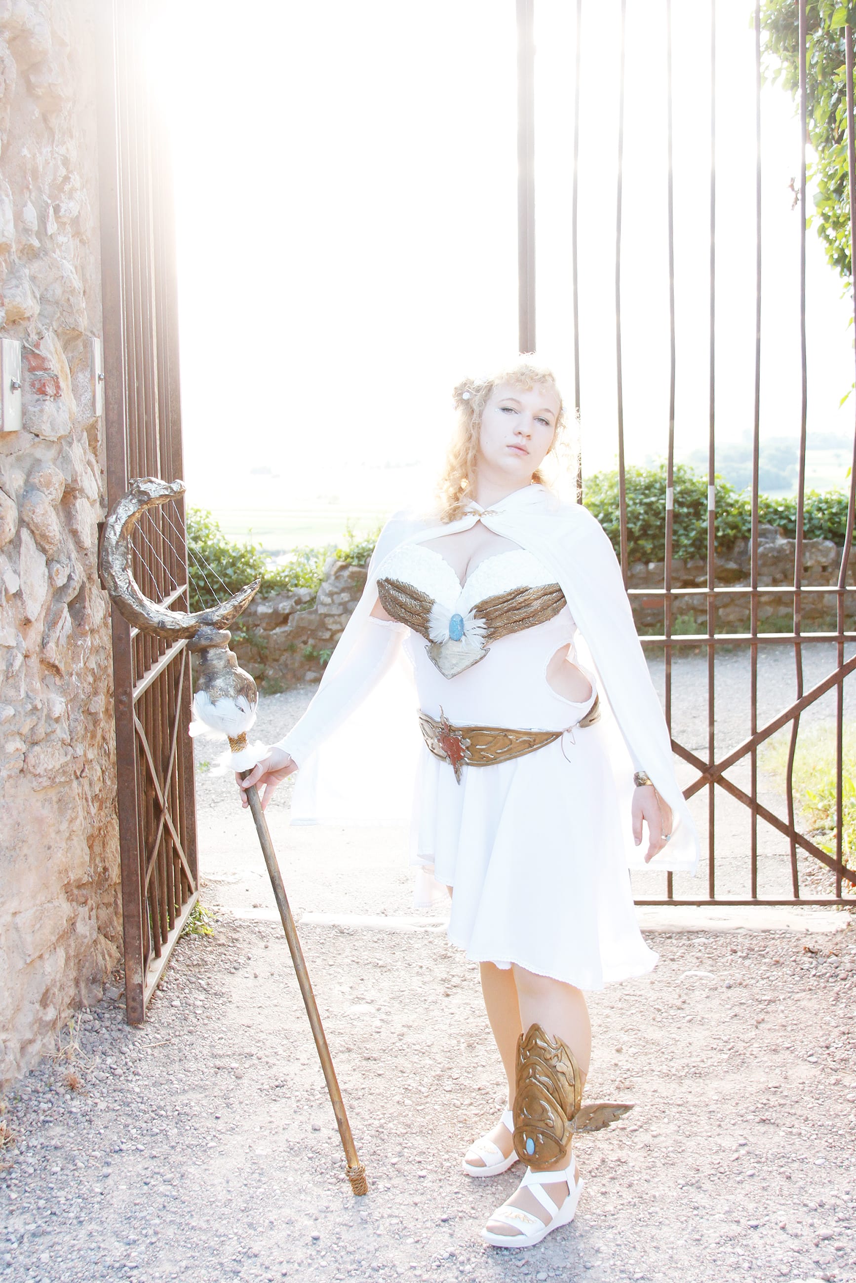 Laura "Lightning" Jansen wins Dragon Cosplay Summit 2013