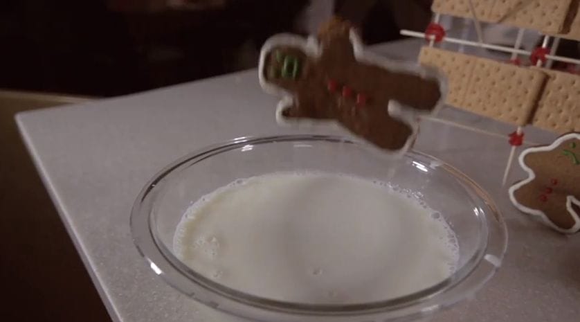 Gingerbread men cause chaos this slow motion Christmas
