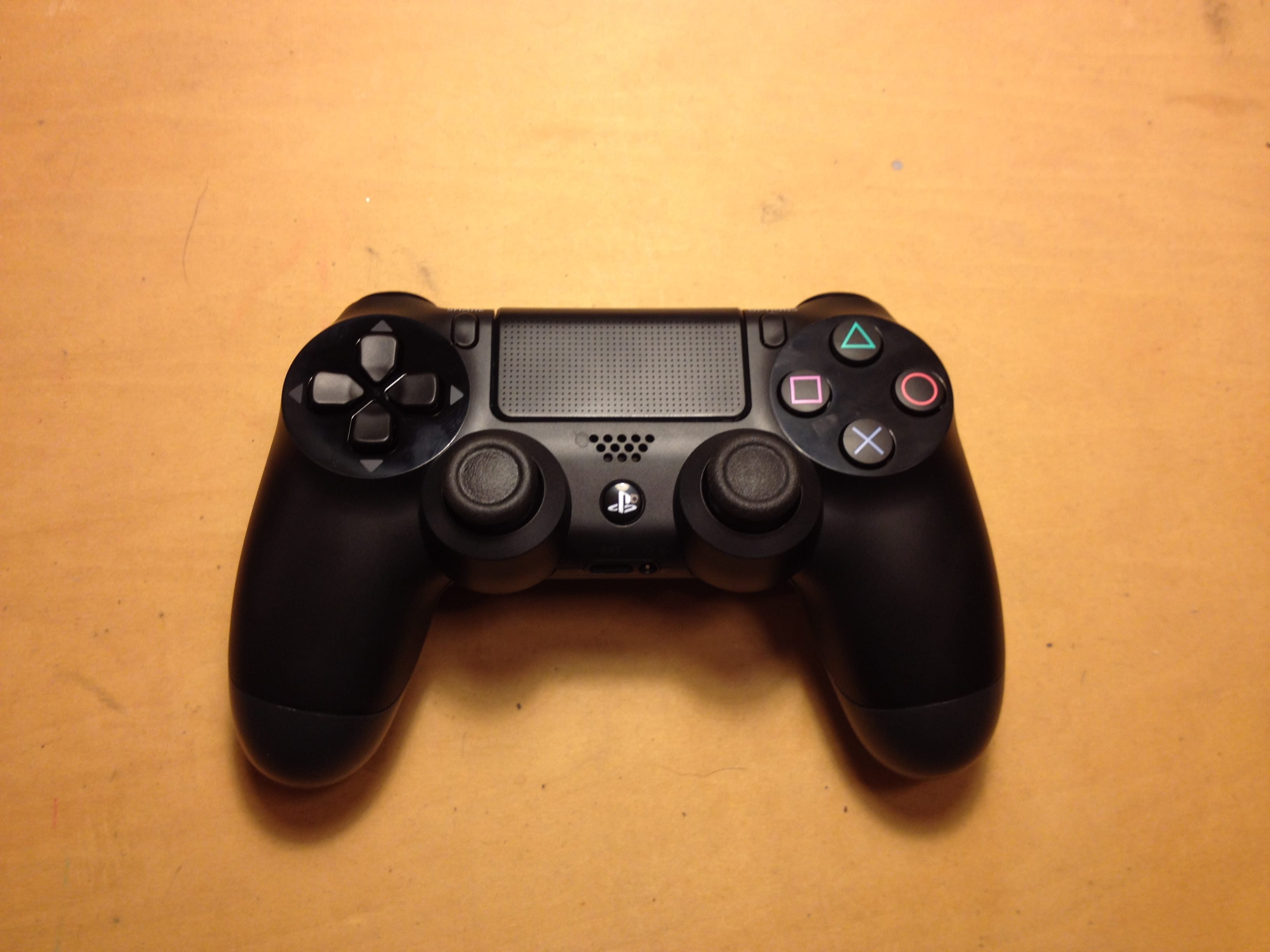 Building the Friday the 13th PlayStation 4 controller