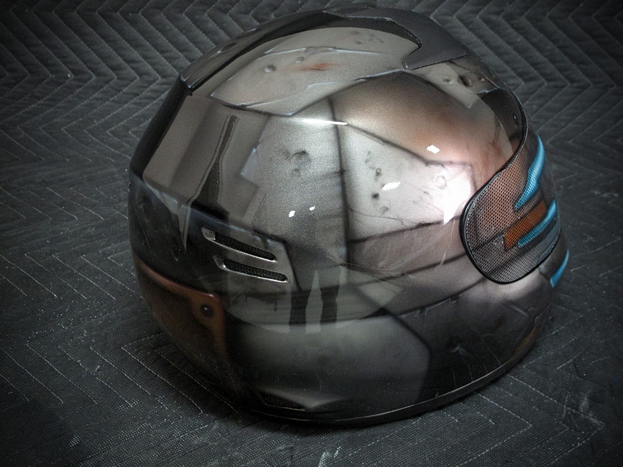 Dead Space motorcycle helmet is a work of art