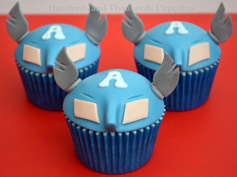 Captain America cupcakes
