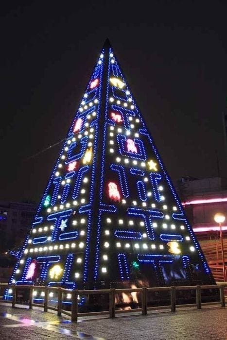 Madrid's Pac-Man Christmas tree