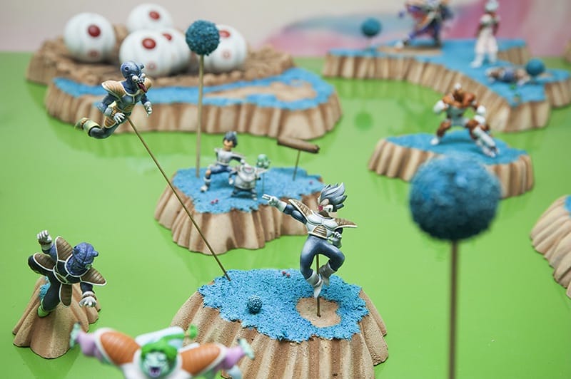 Stunning Dragon Ball Z custom models and diorama