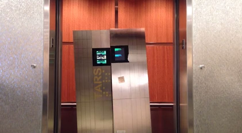 TARS cosplay is Interstellar