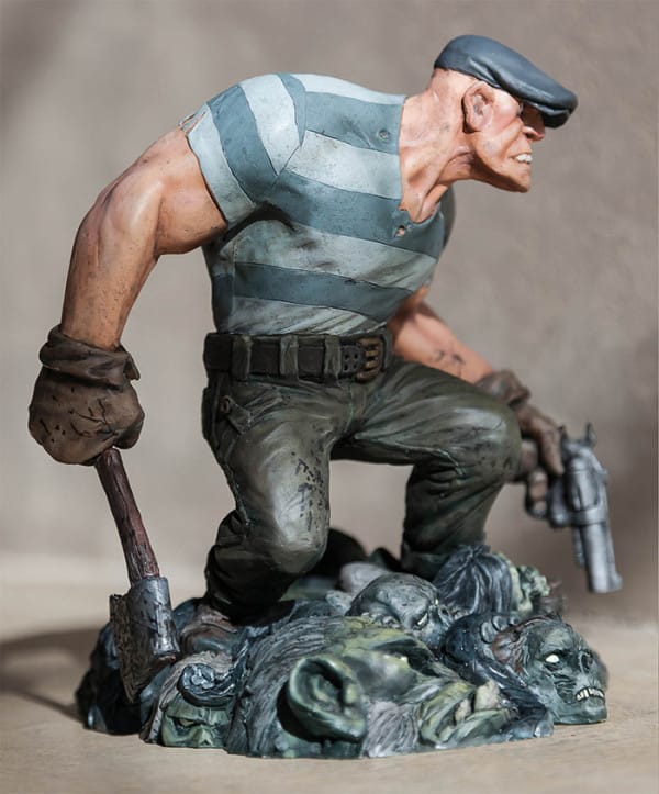The Goon statue returns in colour