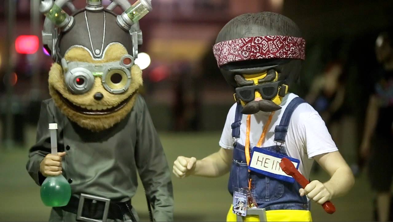 Funny dances and laughs at Momocon 2015