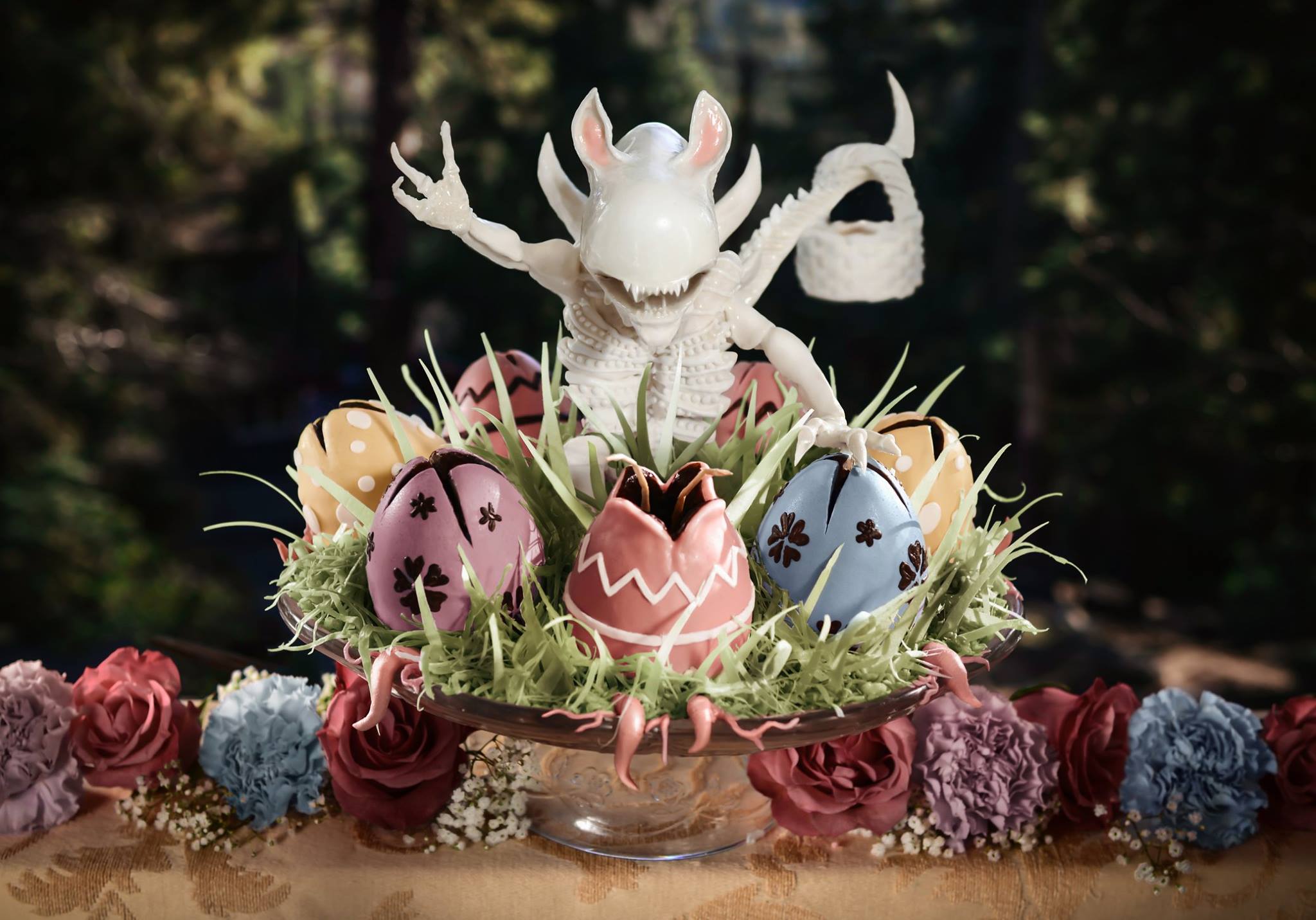 Fantastically good xenomorph easter bunny