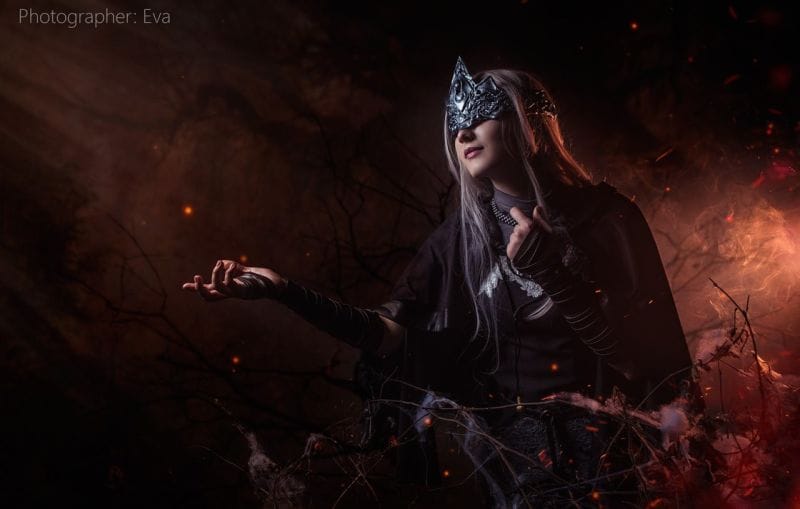 Difficult? This is a Dark Souls Fire Keeper cosplay