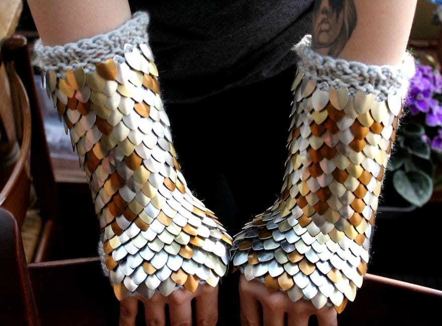 Fibre artist re-invents incredible scale armour