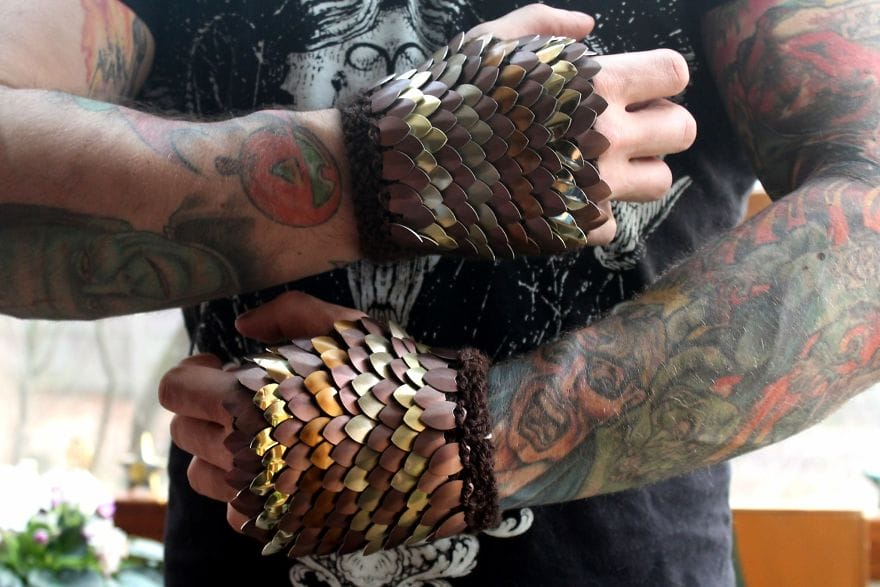 Fibre artist re-invents incredible scale armour