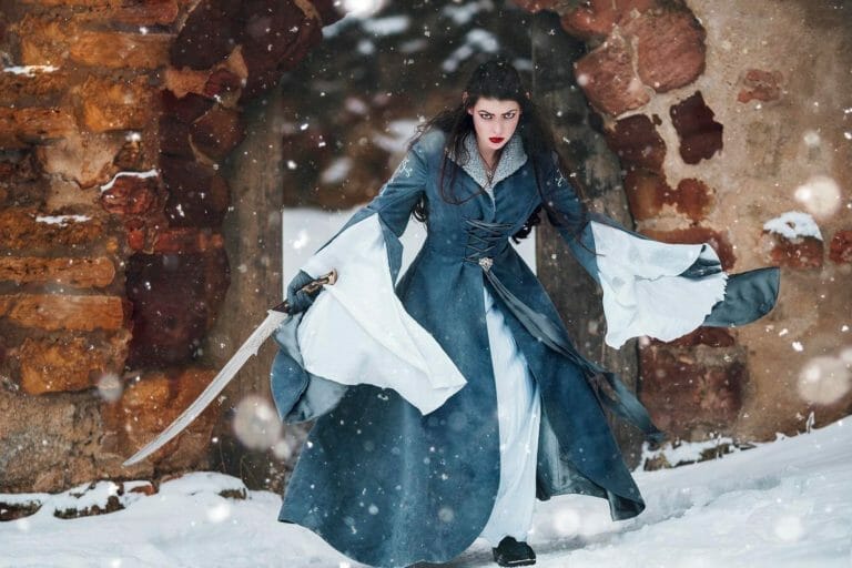 Mircalla Tepez as Arwen from Lord of the Rings in this striking cosplay