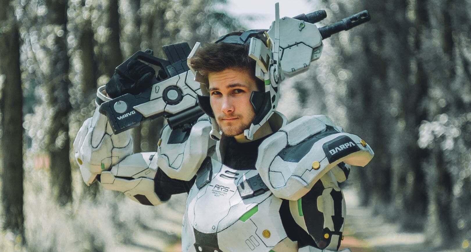 Vanquish turns 12: Raytrus cosplaying Sam Gideon