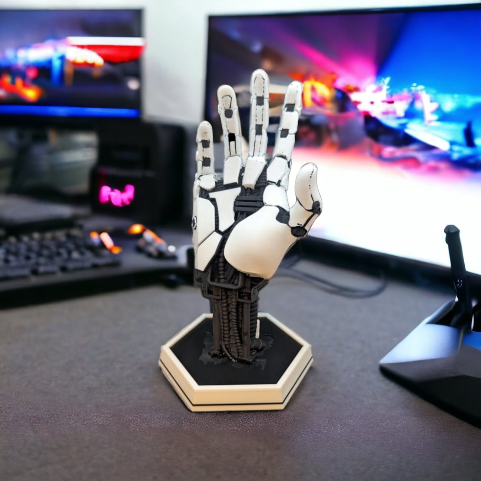 This robot hand will keep your game controller safe