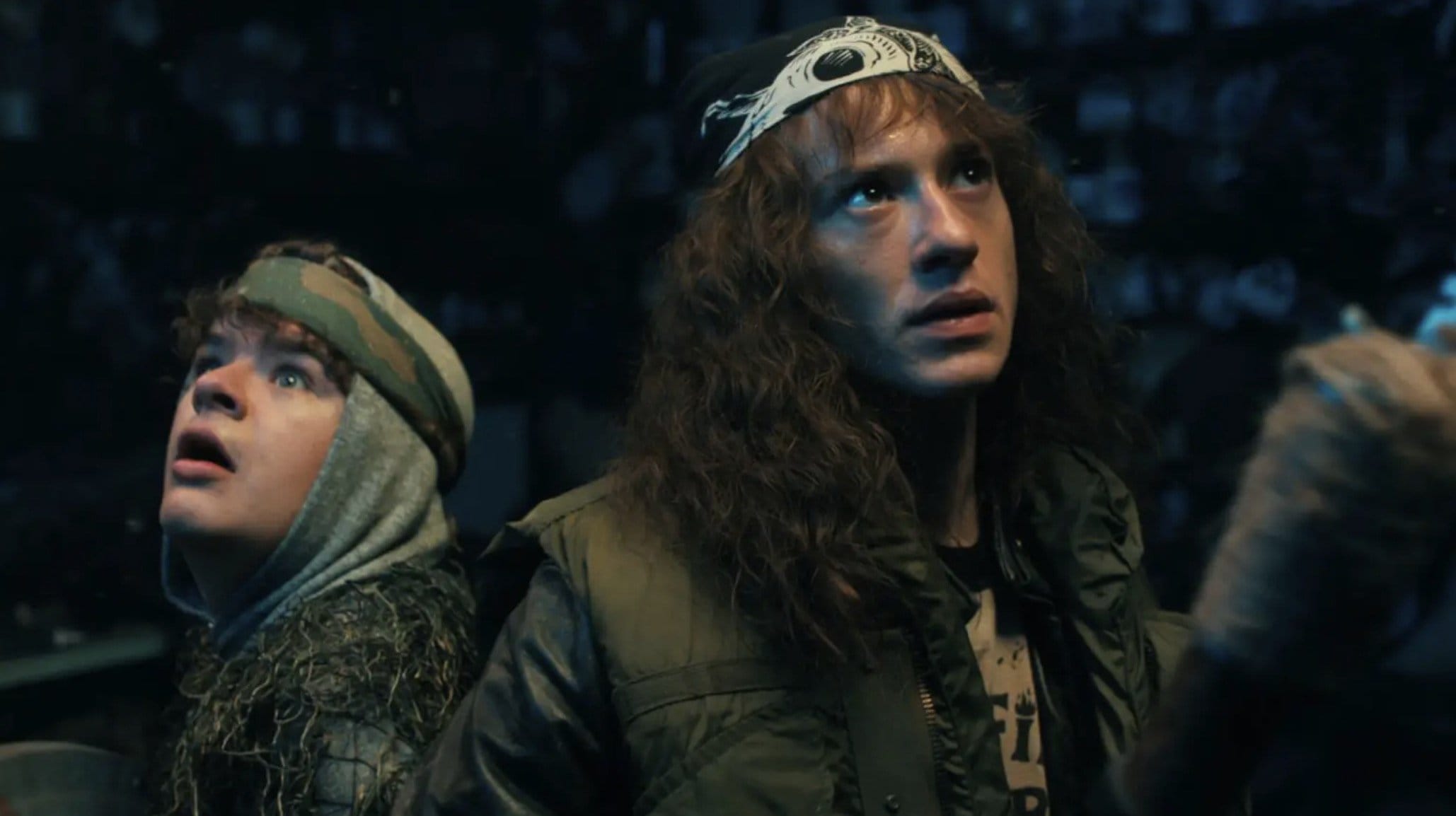 New 'Stranger Things' set photos show Dustin paying a visit to Eddie ...