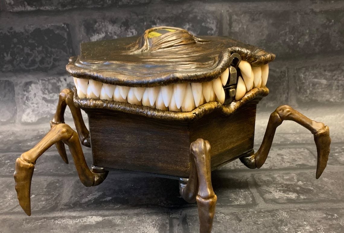 This freaky cool spider Mimic chest will guard your dice and jewellery