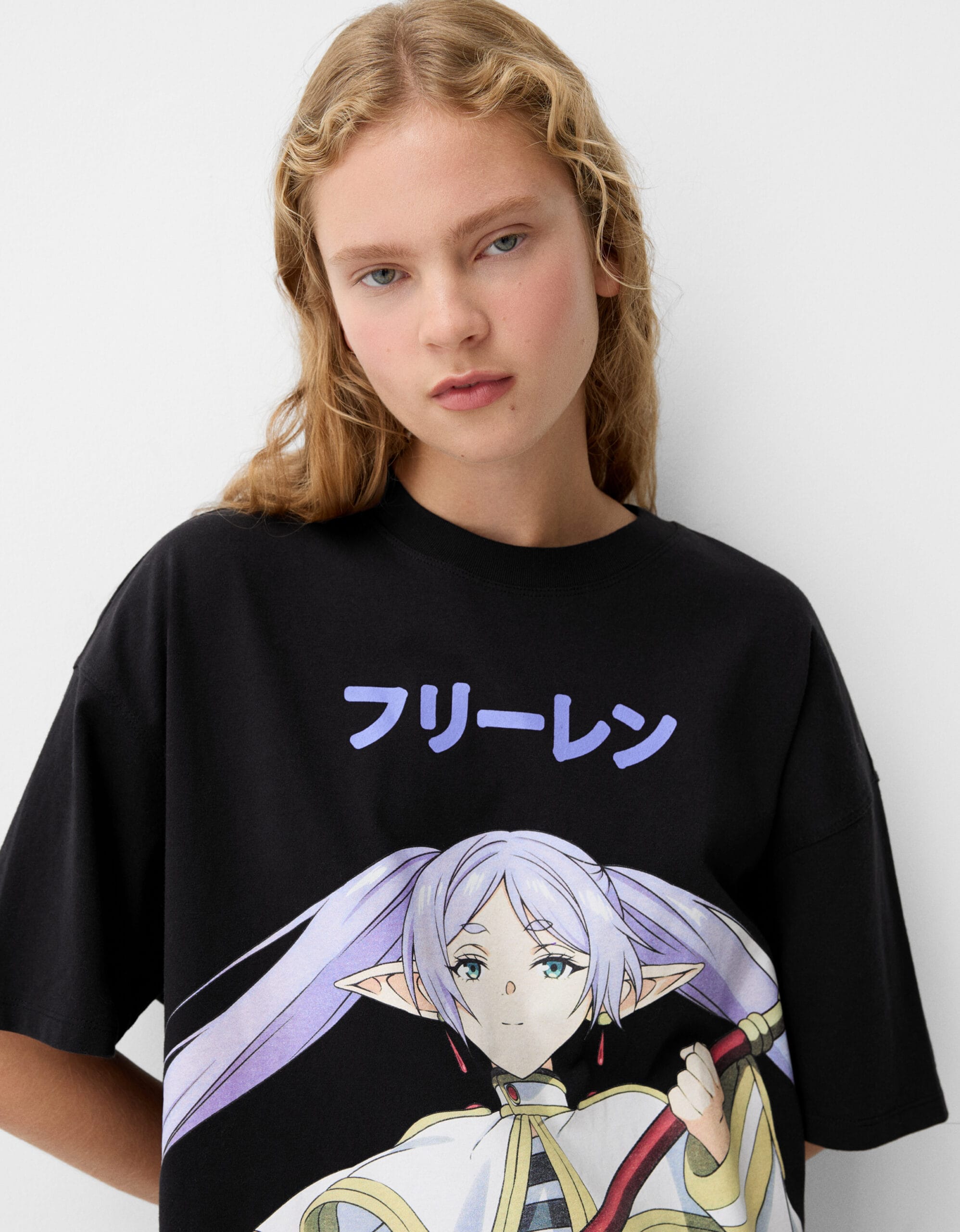 Chainsaw Man and Frieren get fashion lines through Crunchyroll's ...